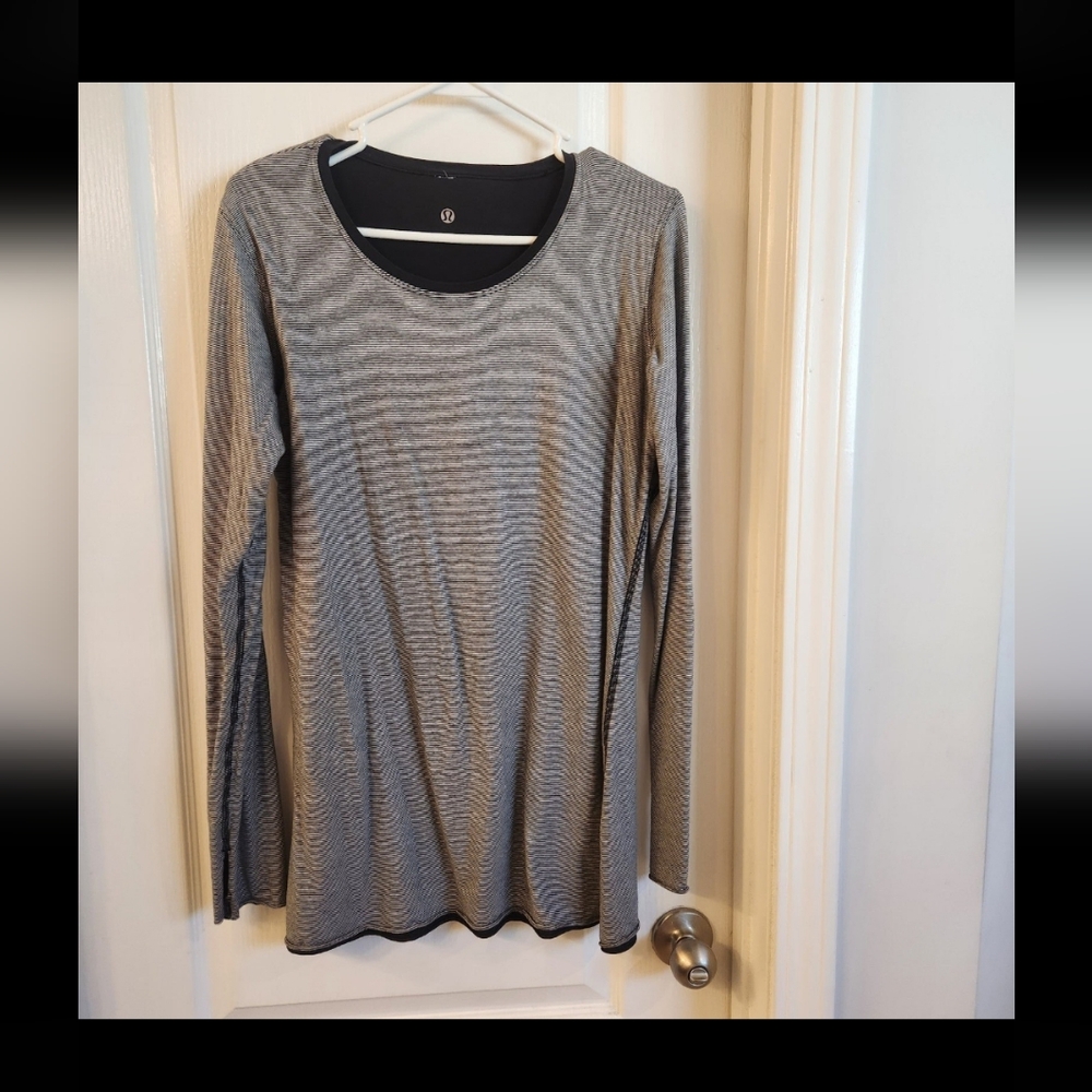Lululemon Reversible Top - Gem
